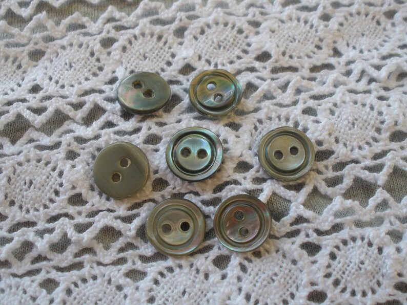 1979 Vintage Gray Smoke Carved MOP Shirt Buttons Size 16L 10MM 3/8" 2 ...