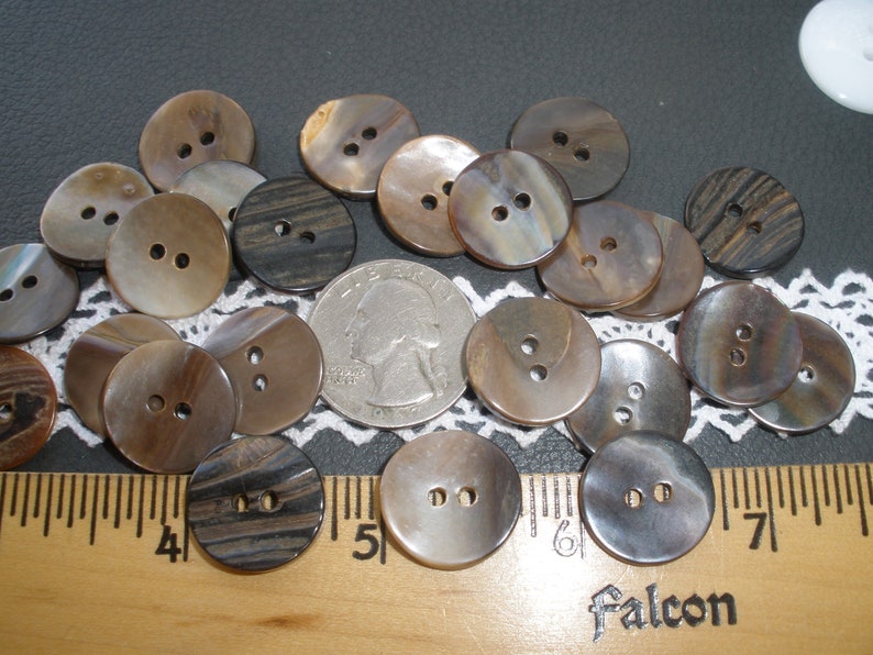 Brown Mussel Shell MOP Buttons 11/16 Curved Iridescent - Etsy