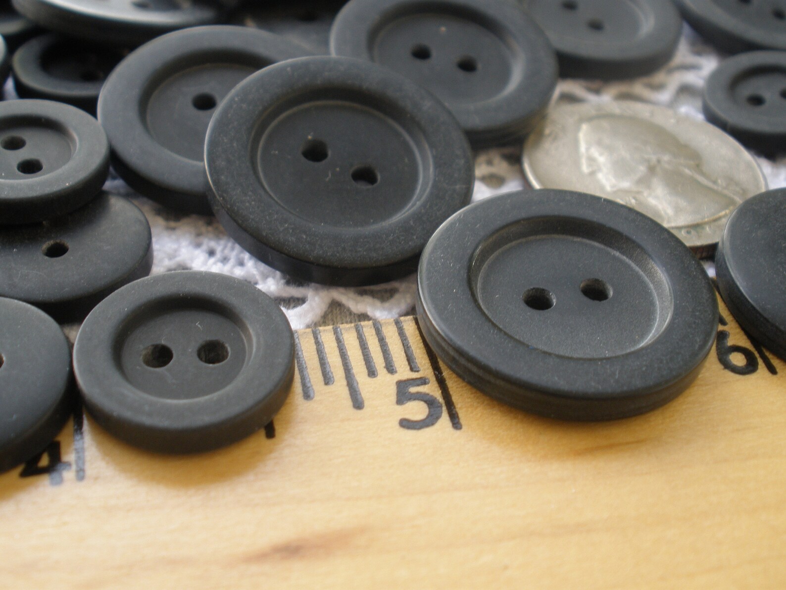 Matte Black Buttons 7/8" & 5/8" Plastic 2-hole (23mm 15mm 36L 24L) Bulk ...