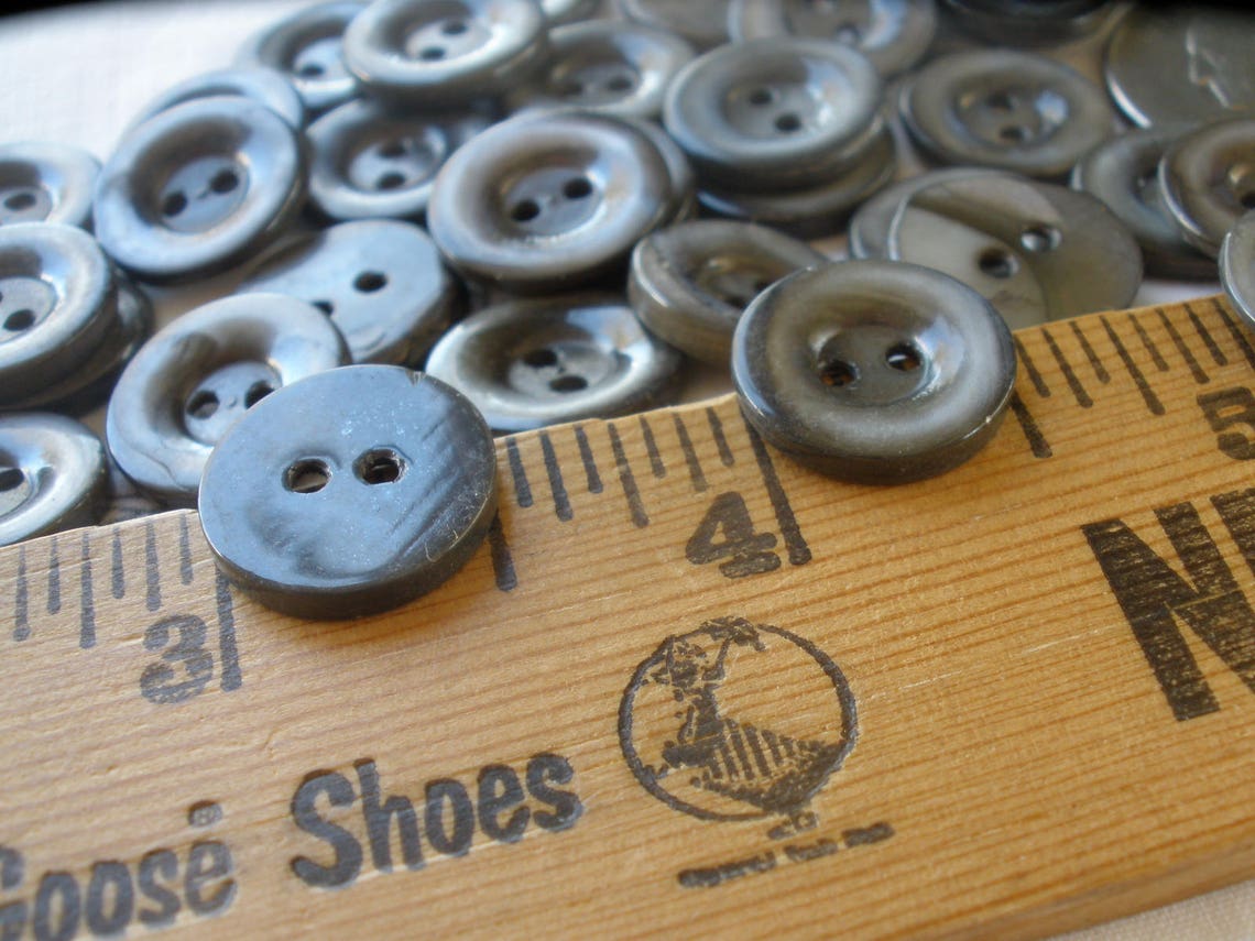 Carved Gray Smoke MOP Shell Buttons 14mm 9/16 Recessed 2 - Etsy