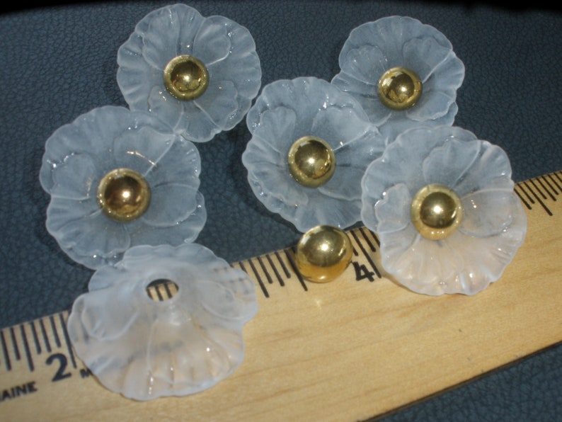30MM Frosted Acrylic 3D Flower Buttons 8MM Faux Pearl or 10MM Gold Gilt ...