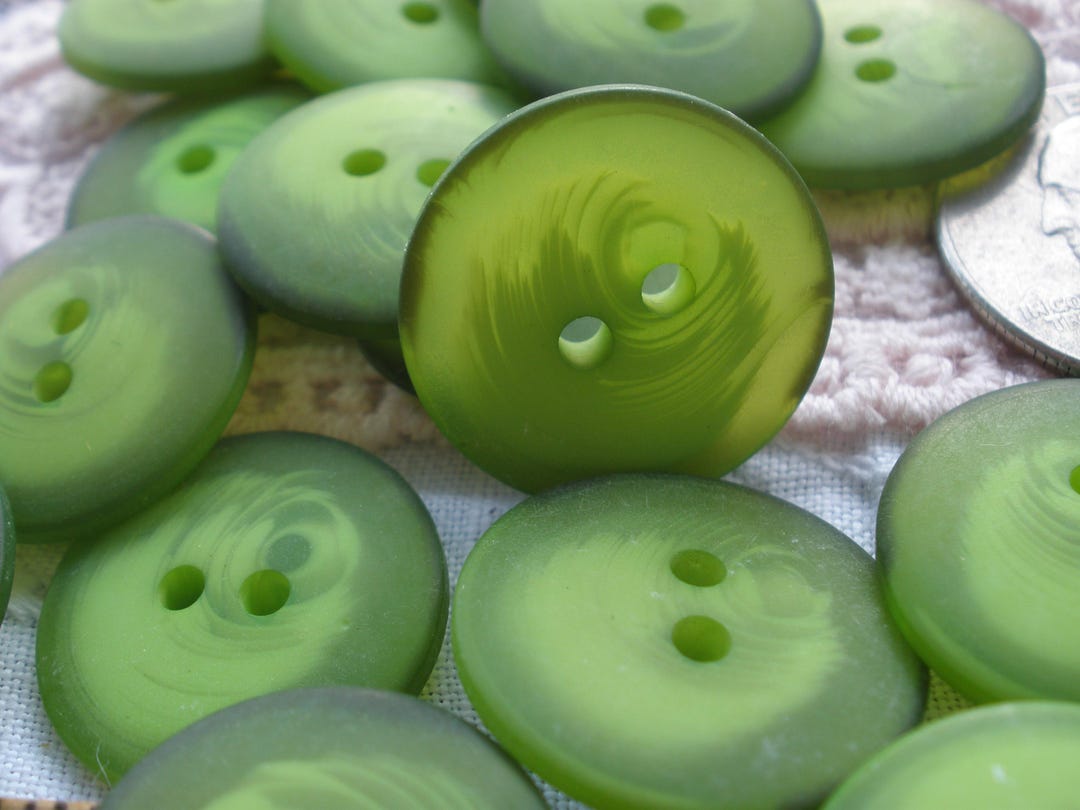Sweet Lime Green Translucent Plastic Buttons 3/4" Size 30L 19MM 2 Hole ...