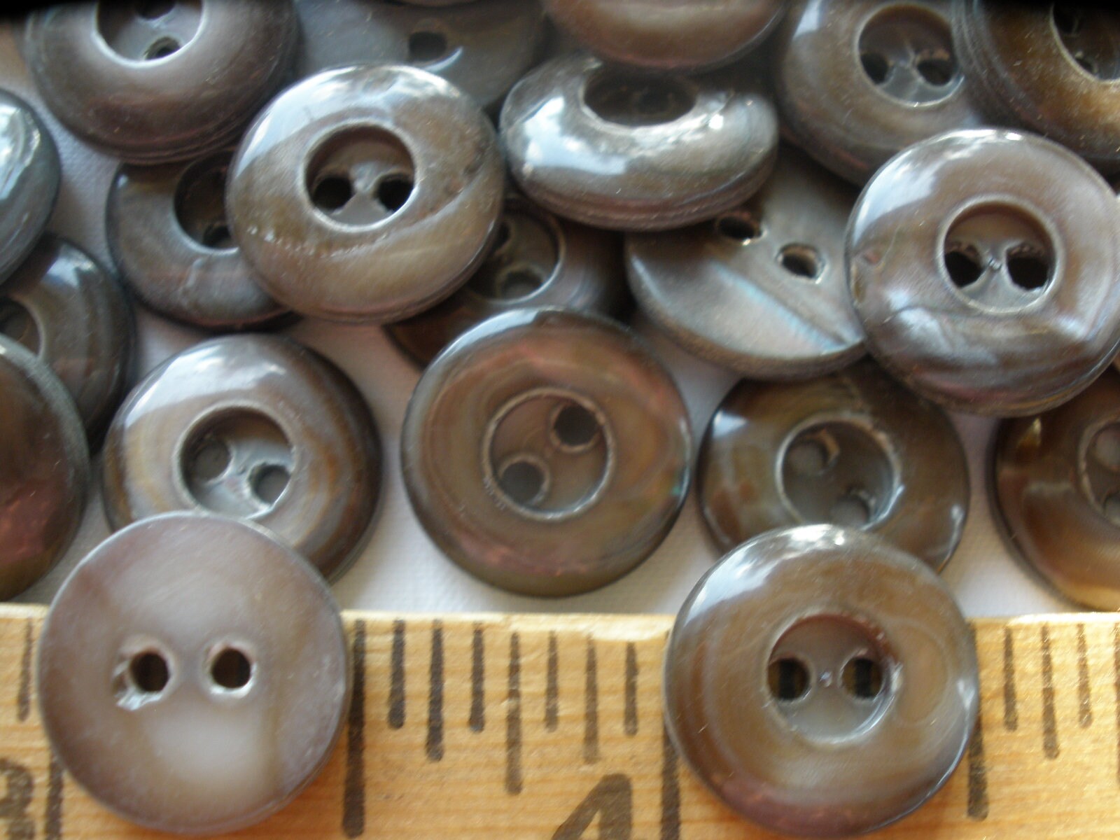 Carved Brown & Gray Smoke MOP Shell Buttons 12.5mm 1/2