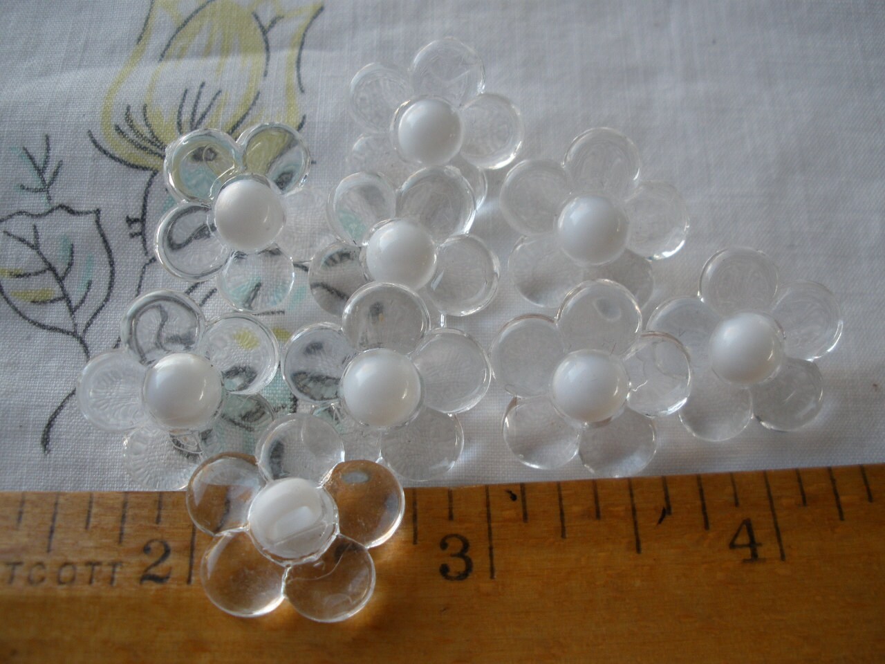 Clear Flower Shank Buttons 9 white center plastic 30L | Etsy