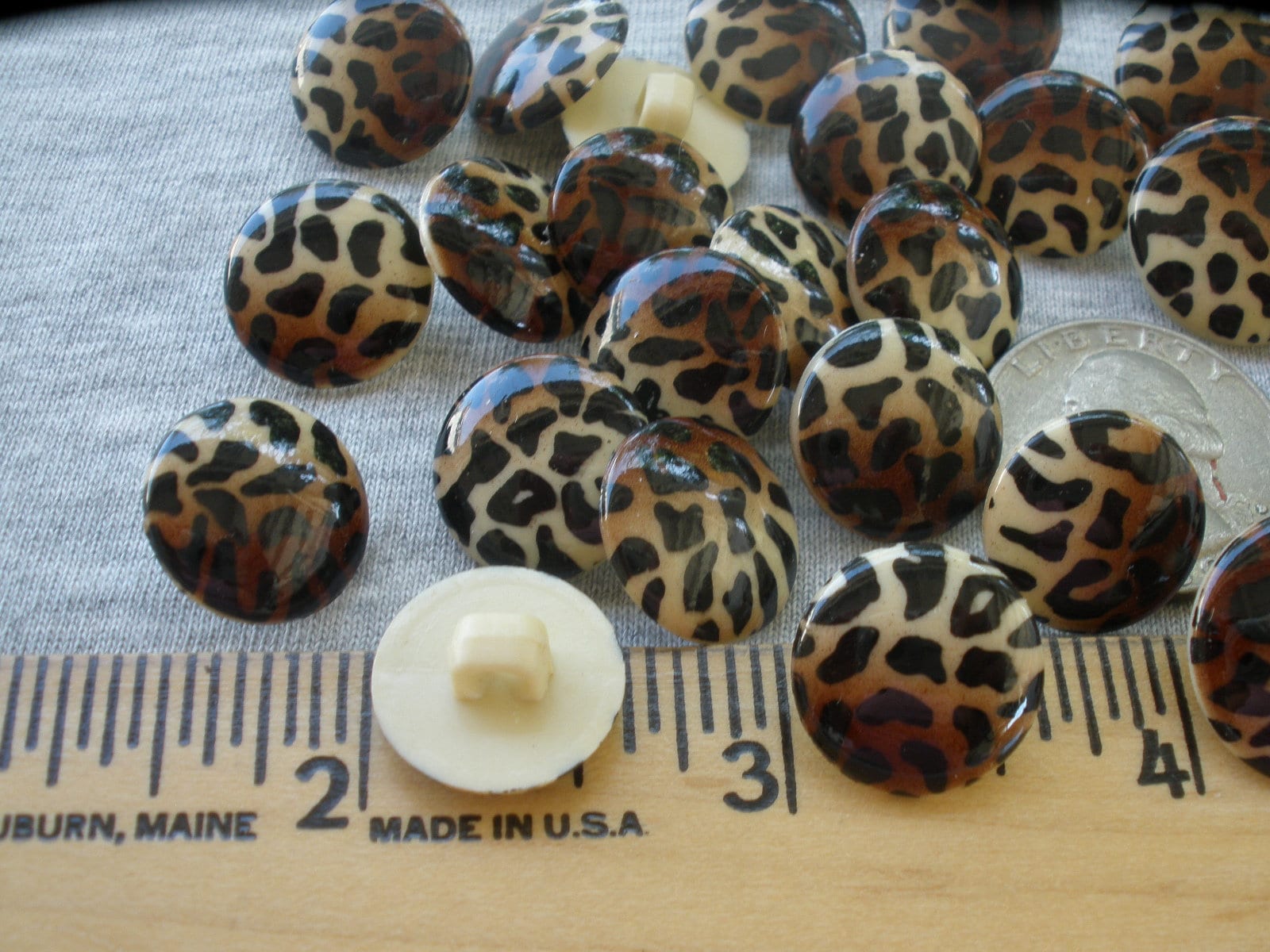 Cheetah Pattern shank Buttons 24L 28L 5/8 15MM | Etsy