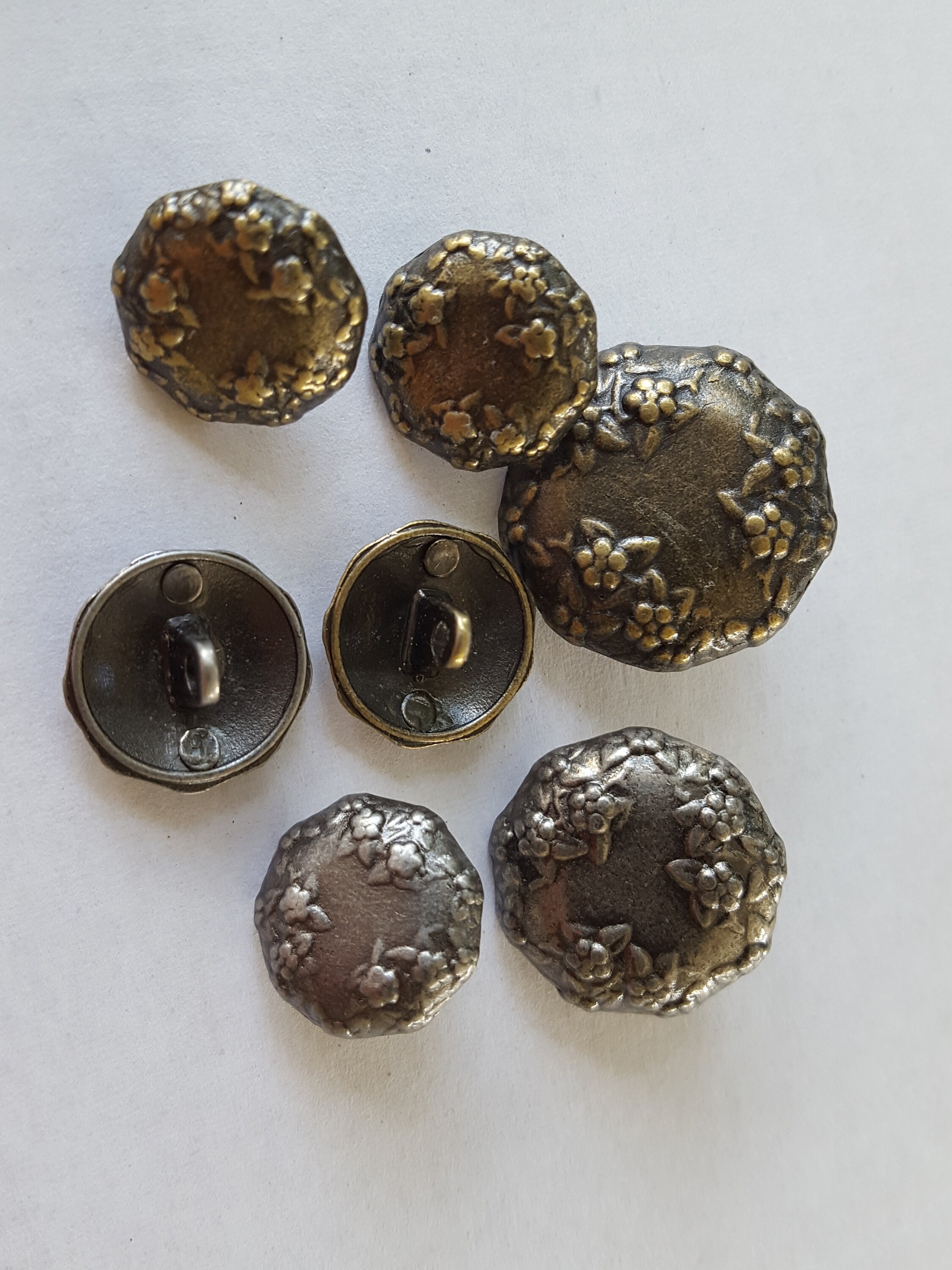 Floral Pattern Metal Shank Buttons Antique Silver or Bronze Sizes 5/8 ...