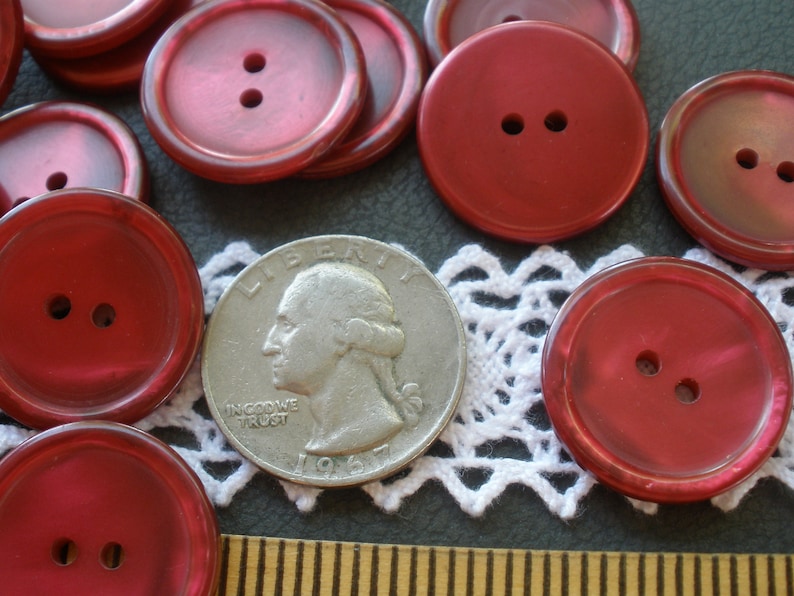 Shiny Red Buttons 18 Plastic 7/8" 23MM 36L 2 Hole Sew-on Crafts Flat ...