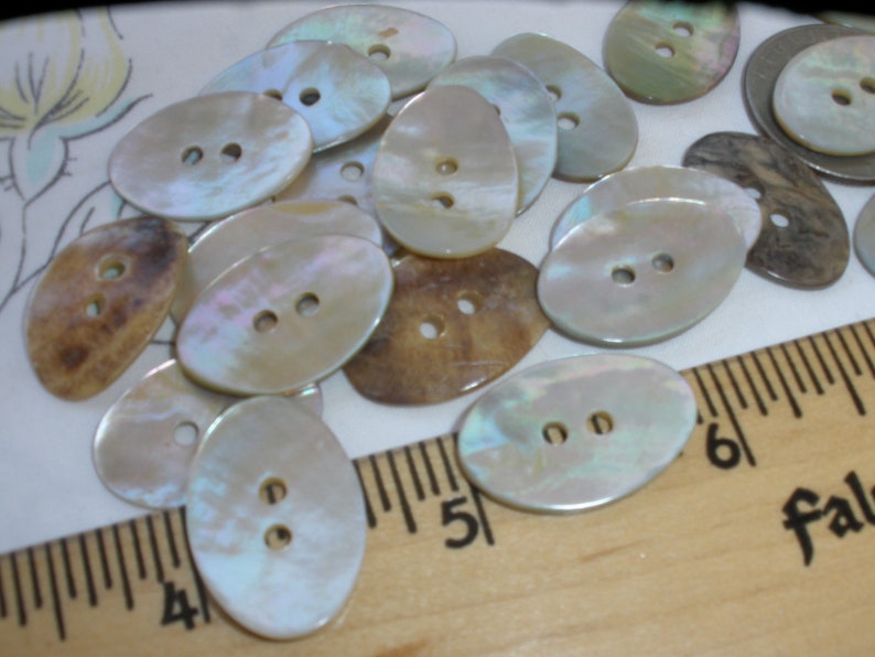 Oval MOP Real Shell Buttons Natural Pearly 7/8 Button 2 | Etsy