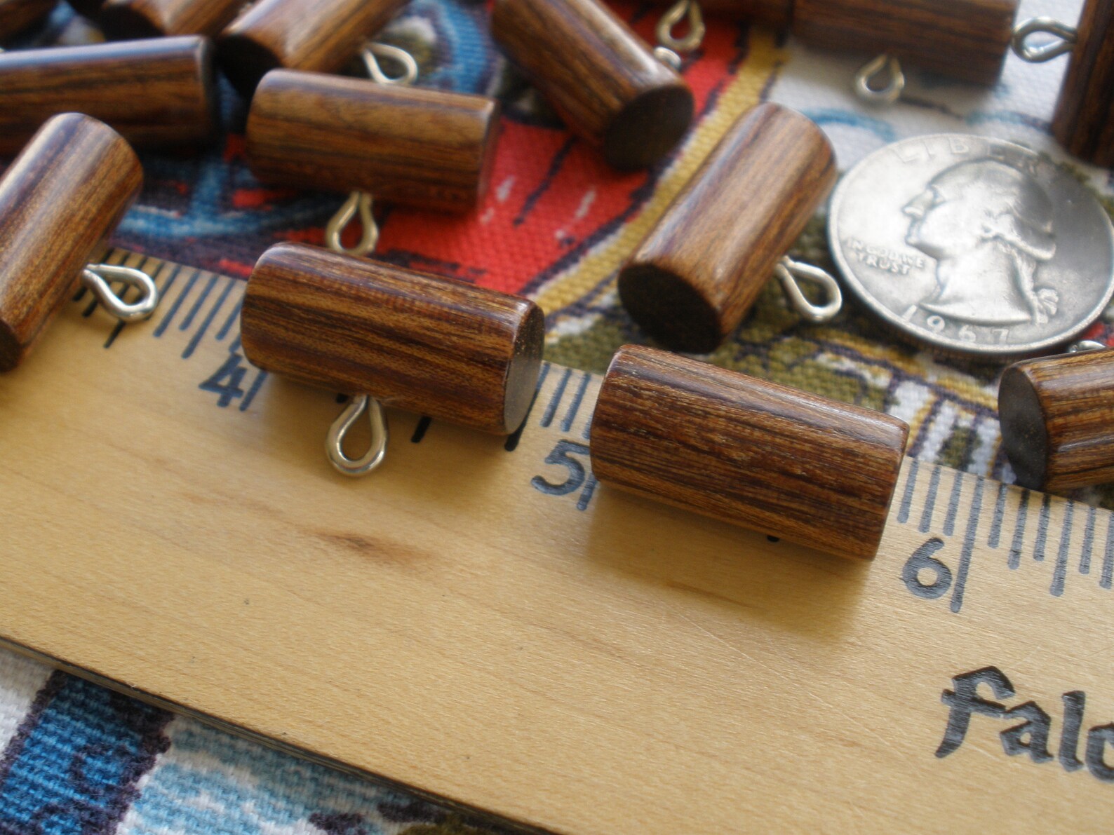 19MM Polished Wood Barrel Toggle Coat Buttons Maple Cherry Brown 3/4 ...