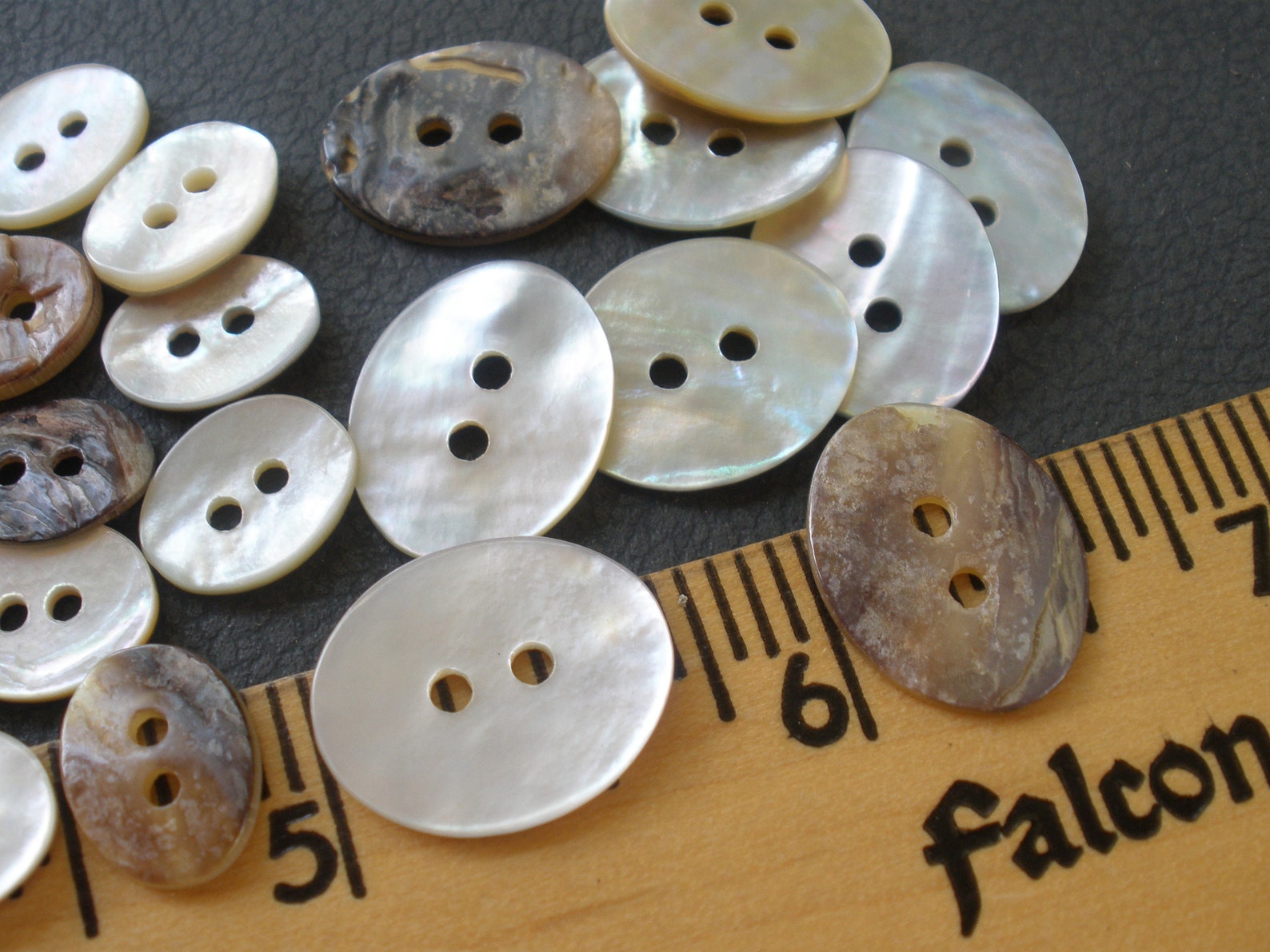 24 Oval Shape Real MOP Shell Buttons Natural 3 Sizes 20L 24L - Etsy