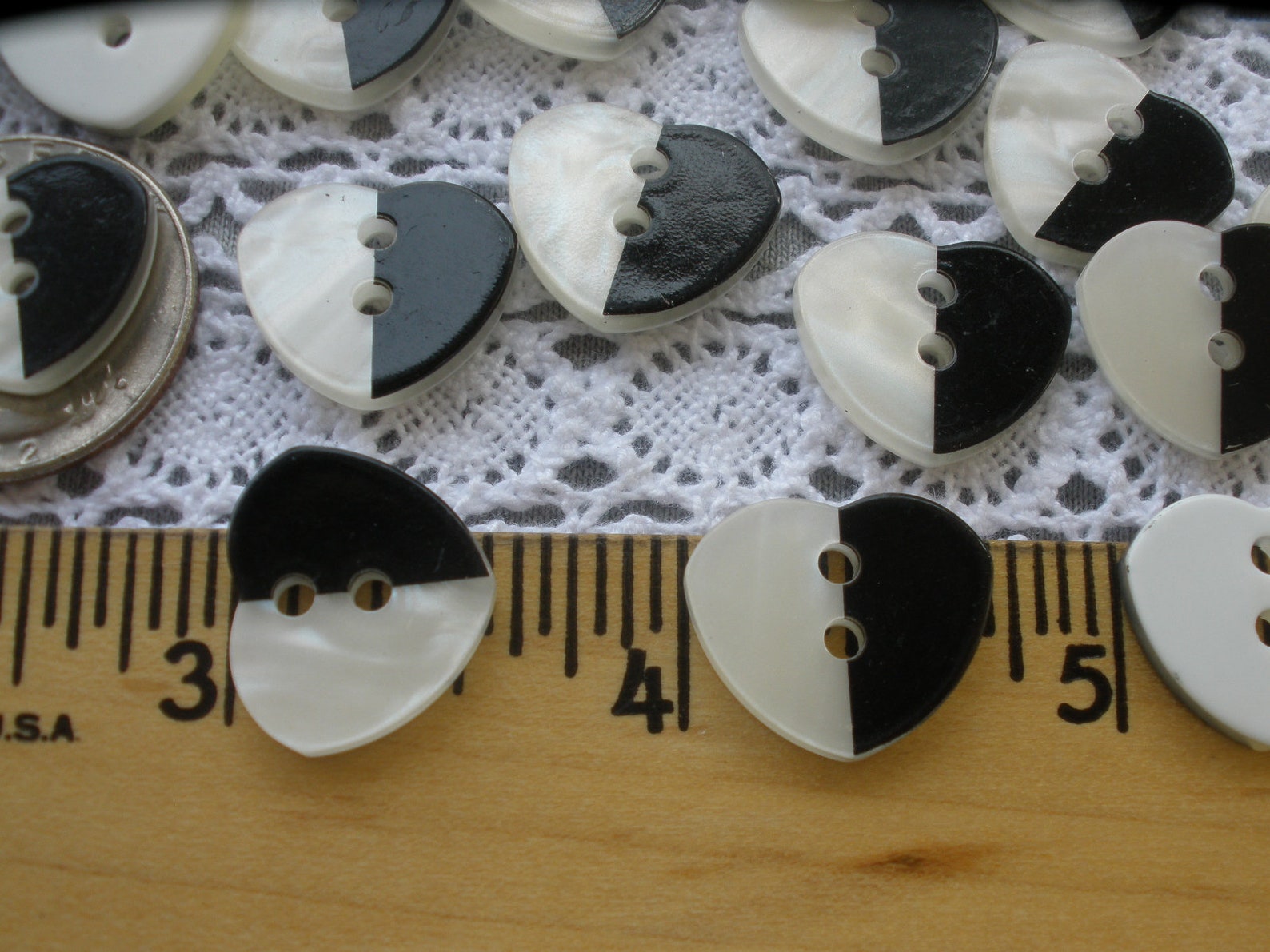 Shiny Black & Pearly White Heart Buttons 28L 17.5MM 2-hole - Etsy