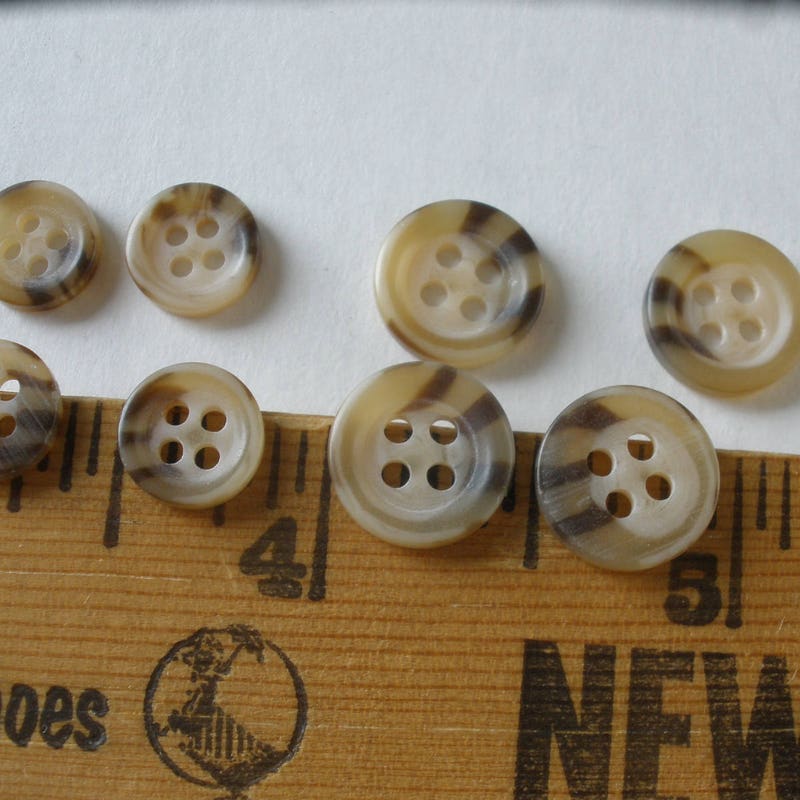 Retro Buttons - Etsy
