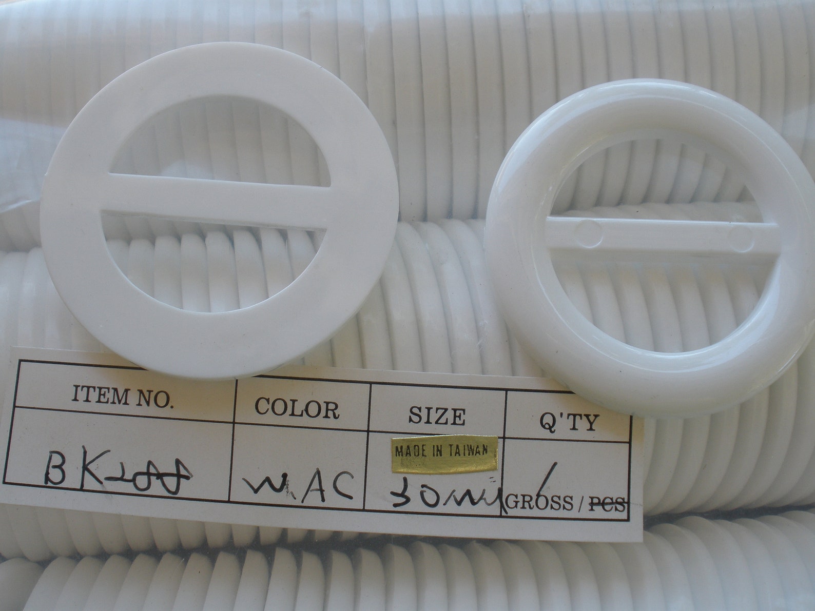 Basic Small White Round Plastic Buckle Scarf Slide 30MM ID 45MM OD 3 ...