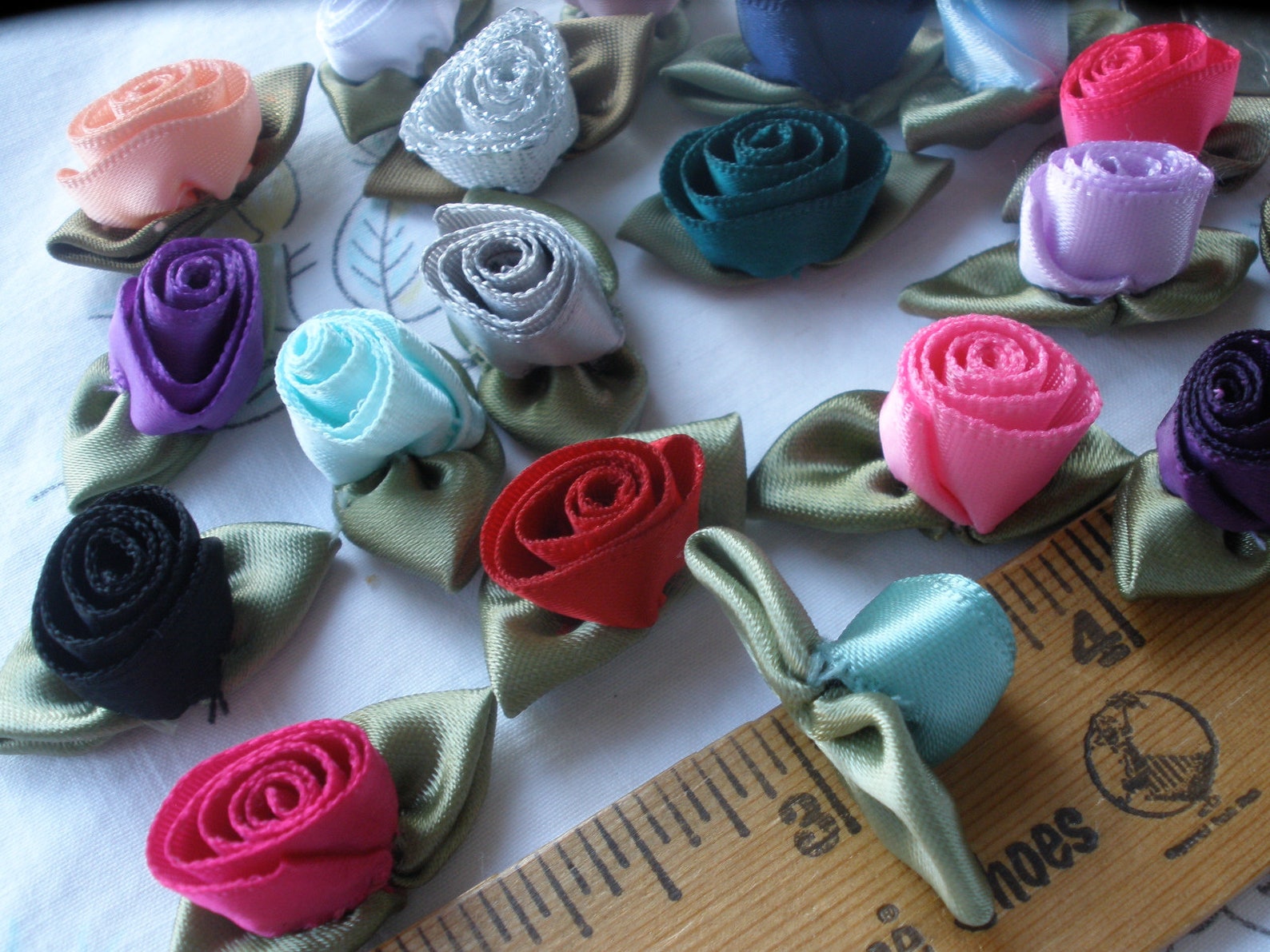 Satin Ribbon Roses Hand Sewn Appliques 20 Pieces Each a - Etsy