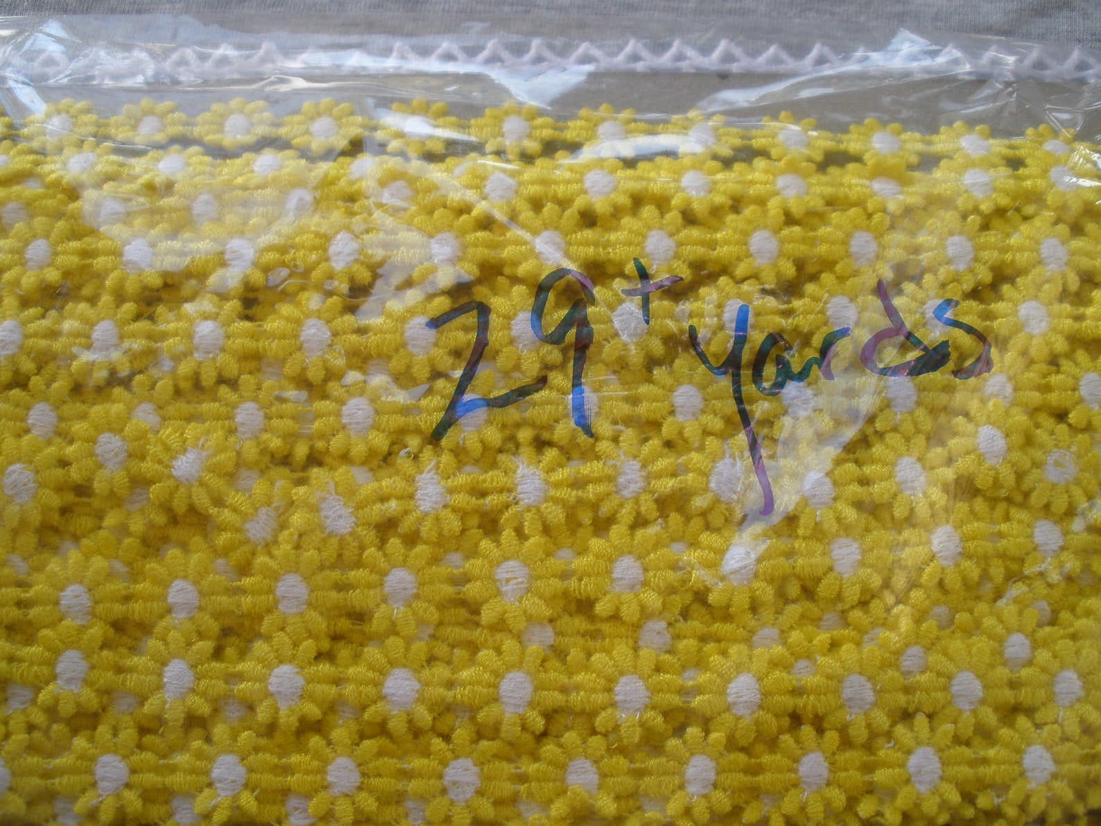 Yellow Daisy Chain White Center Tiny Flowers Applique Lace | Etsy