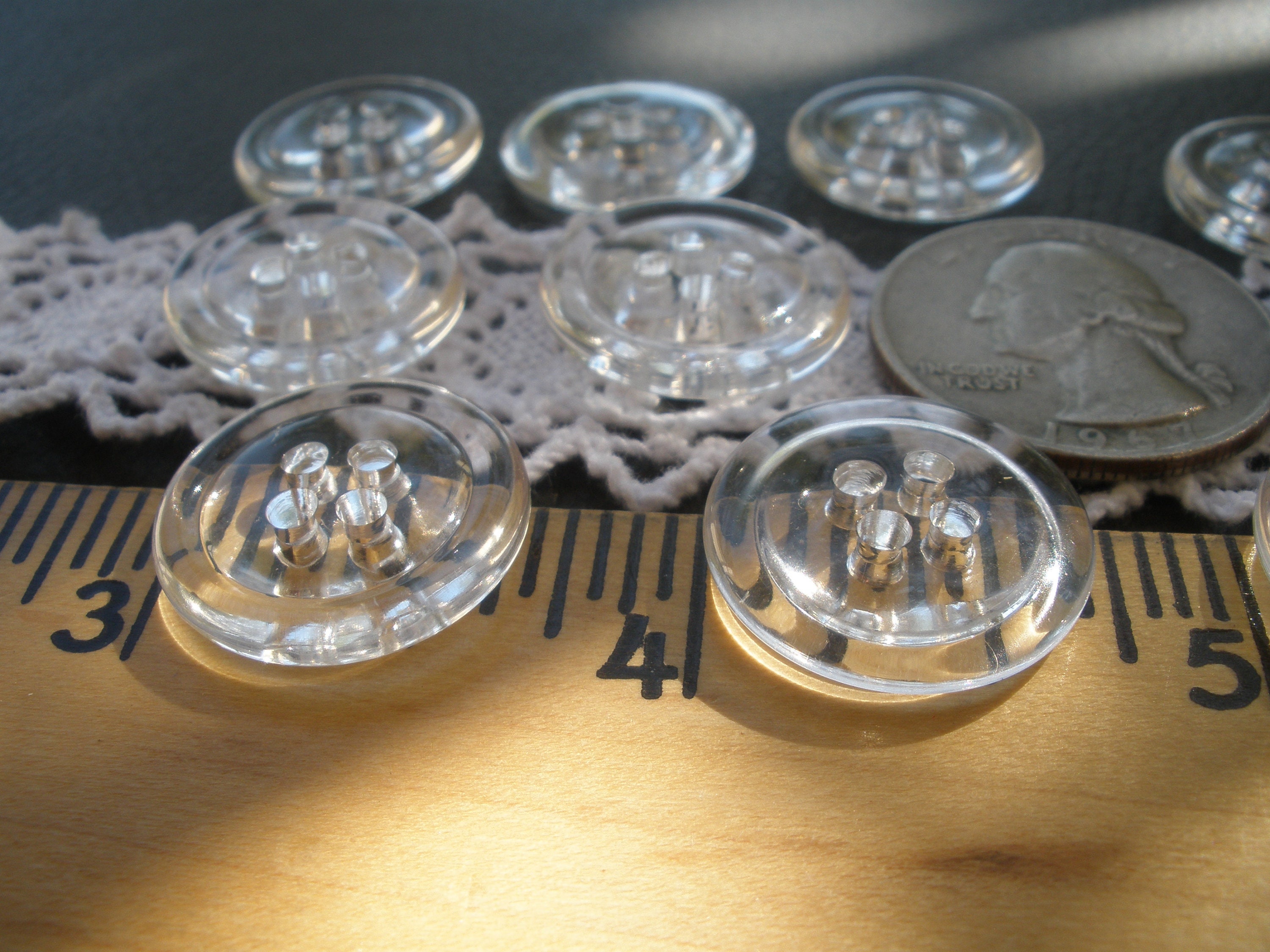 Cool Clear Buttons 11/16" (18MM 28L) 4-hole Shiny Plastic Rounded Front ...