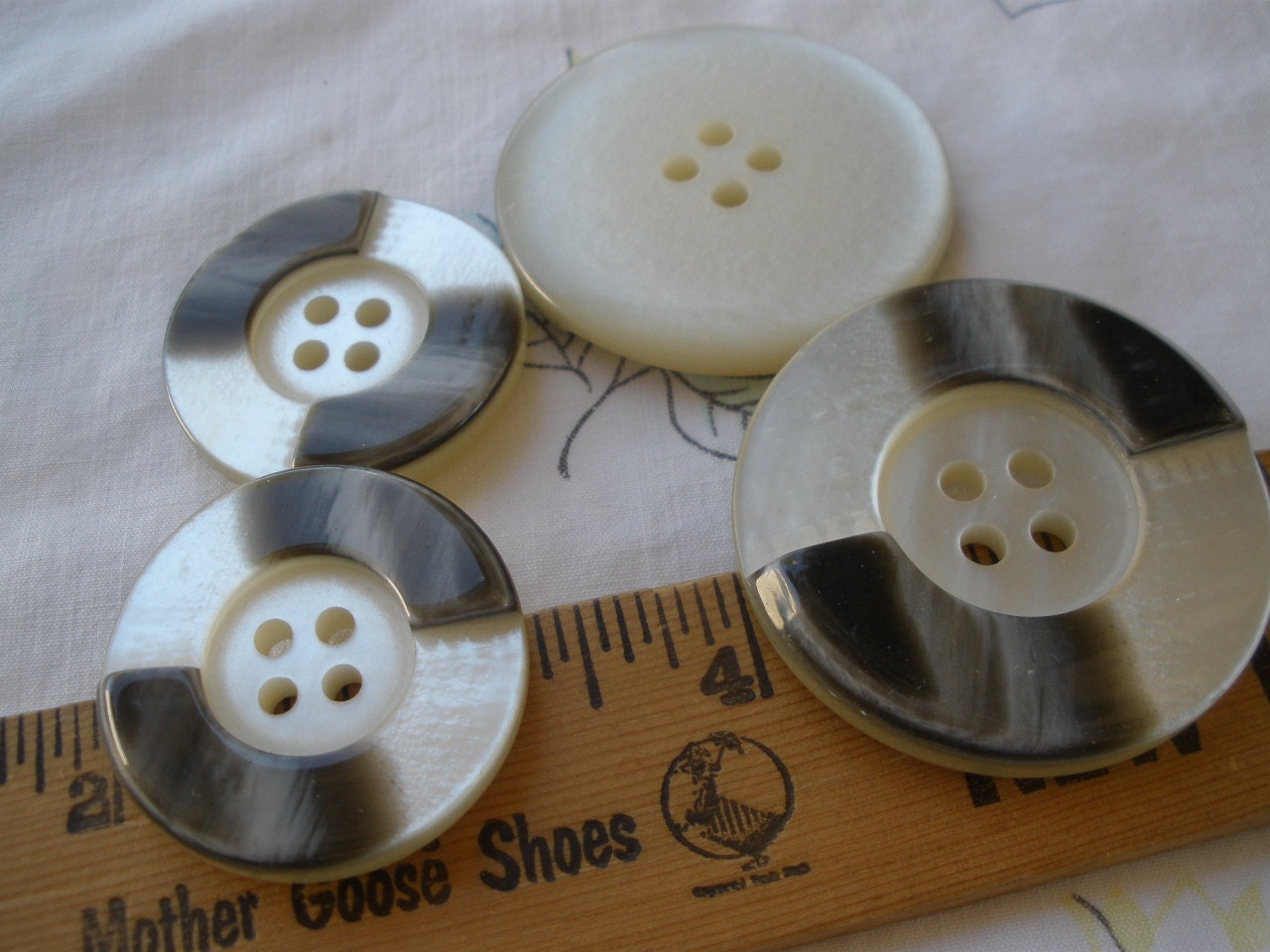 44MM Iridescent Ivory White & Smoke Coat Buttons Extra Large 70L 1.75 ...