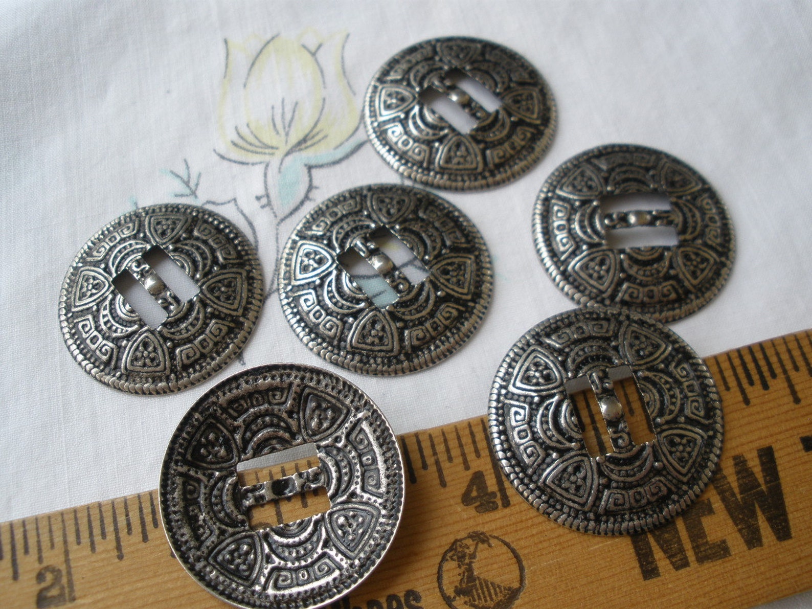 Tribal Western Aztec Bolo Buttons Antique Silver Tone Metal 1 1/8" Sew ...