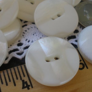 23MM White & Pearlescent Plastic 2-hole Buttons 7/8 Size 36L Sew on ...