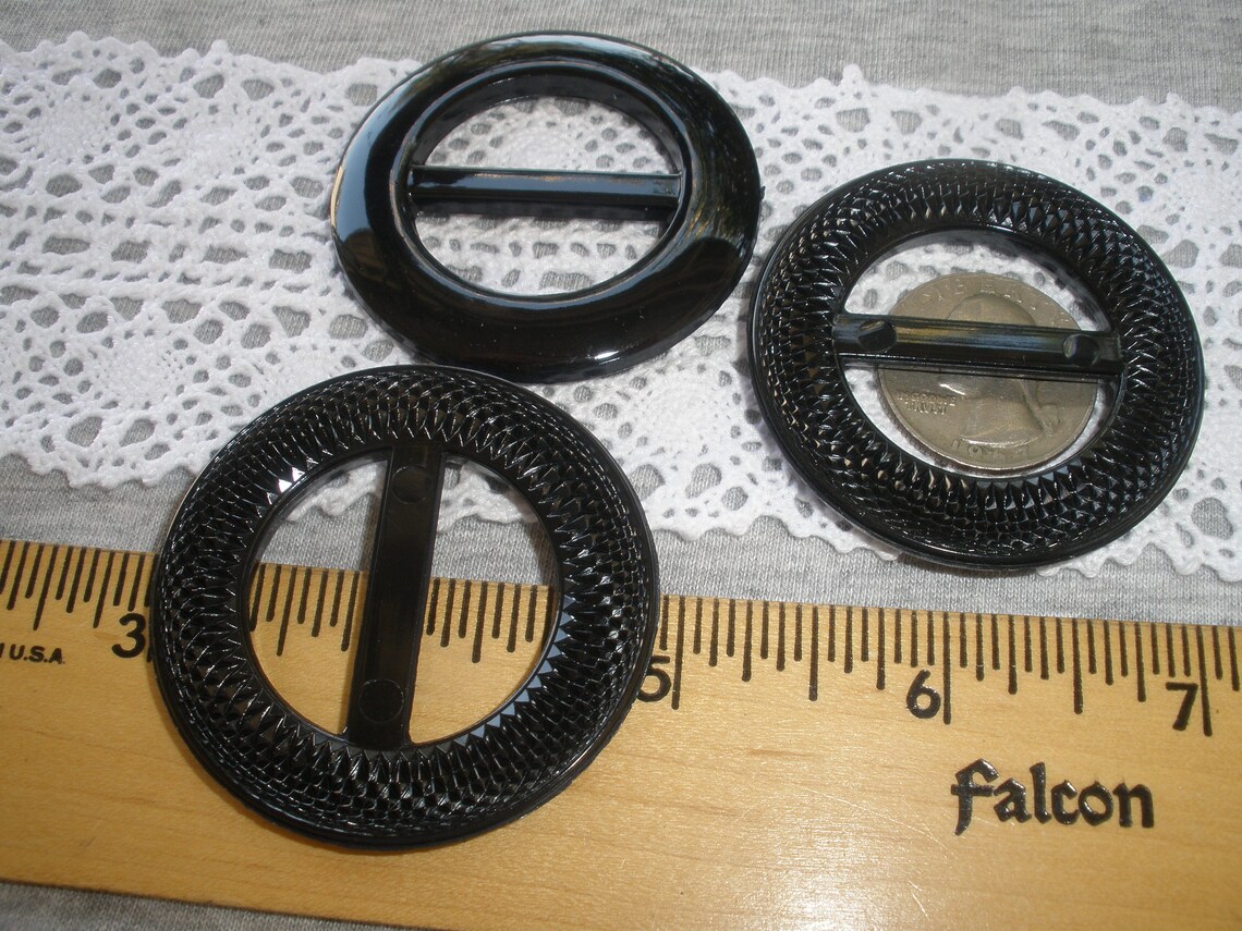 Textured Shiny Black Plastic Round Reversible Buckle Scarf | Etsy