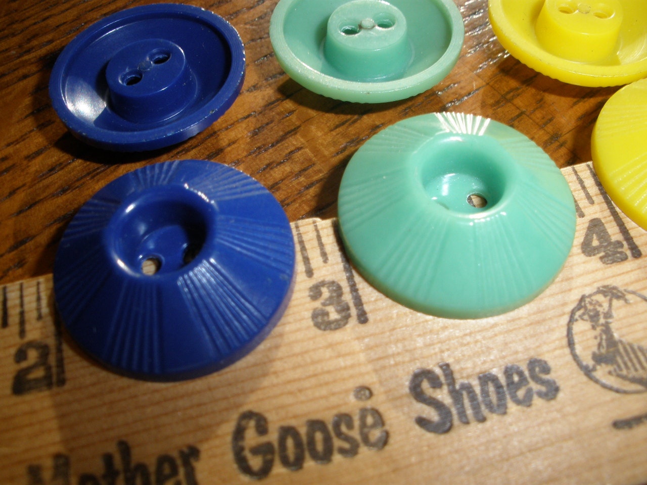 Cool Vintage Inkwell Buttons Red Blue Green Yellow 7/8 | Etsy