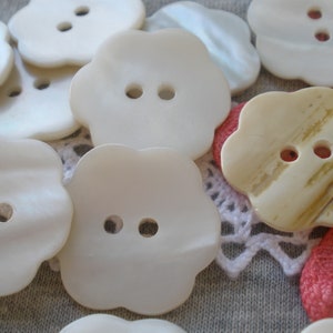 Flower Shape MOP Buttons Classic 22MM Polished White Real Shell 36L 7/8 ...