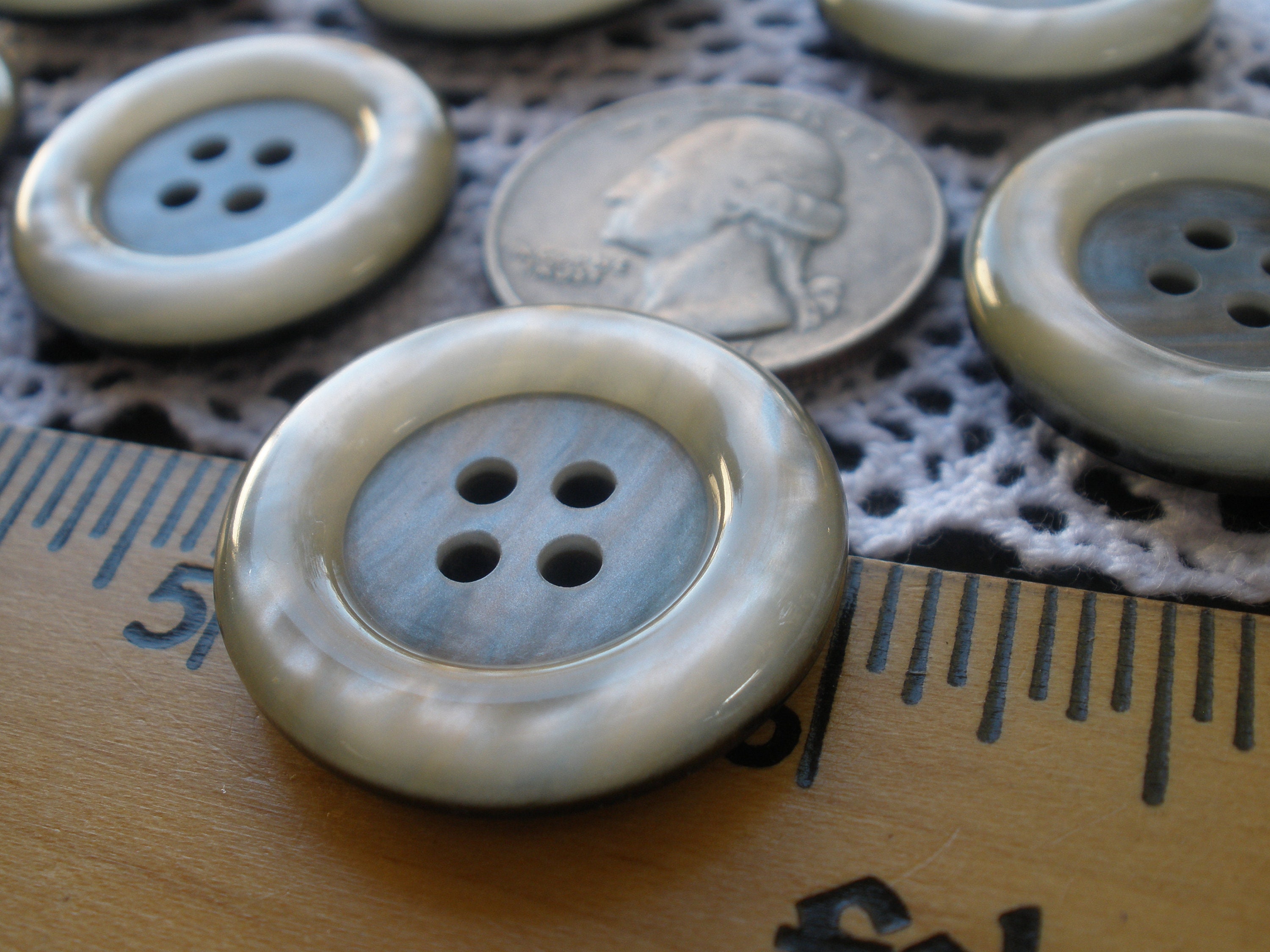 Pearlized Rainbow Gray Smoke Buttons 25mm 40L 1 Inch Plastic Sewing 4 ...