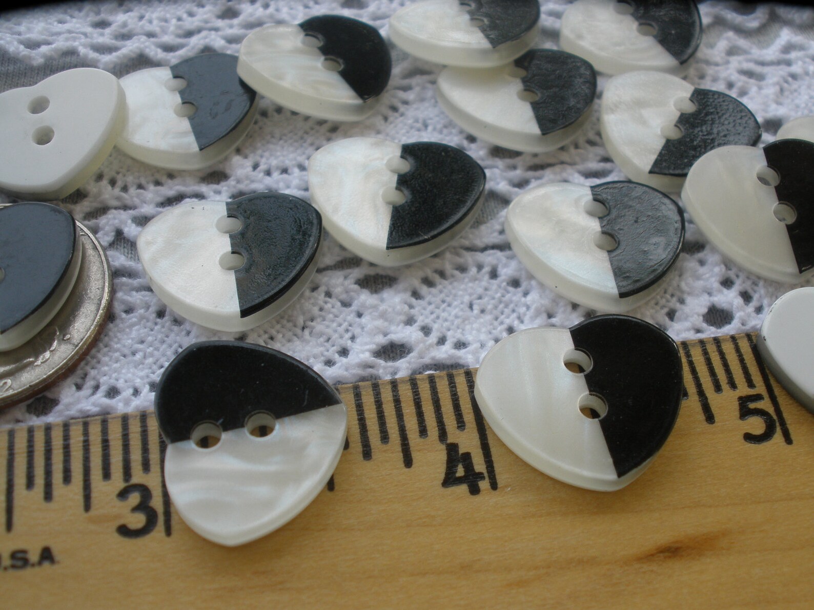 Shiny Black & Pearly White Heart Buttons 28L 17.5MM 2-hole - Etsy