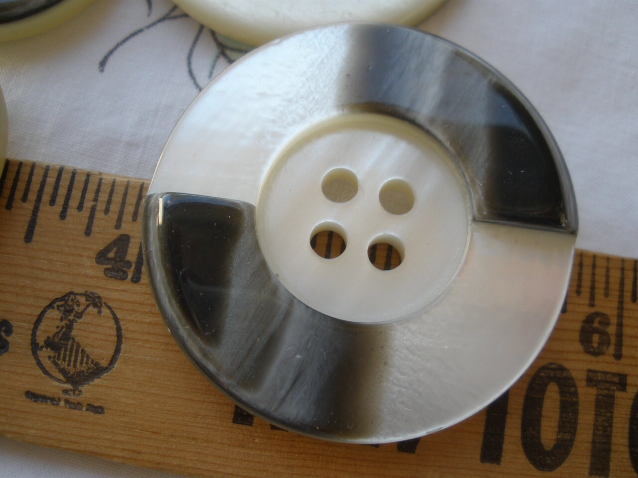 44MM Iridescent Ivory White & Smoke Coat Buttons Extra Large 70L 1.75 ...