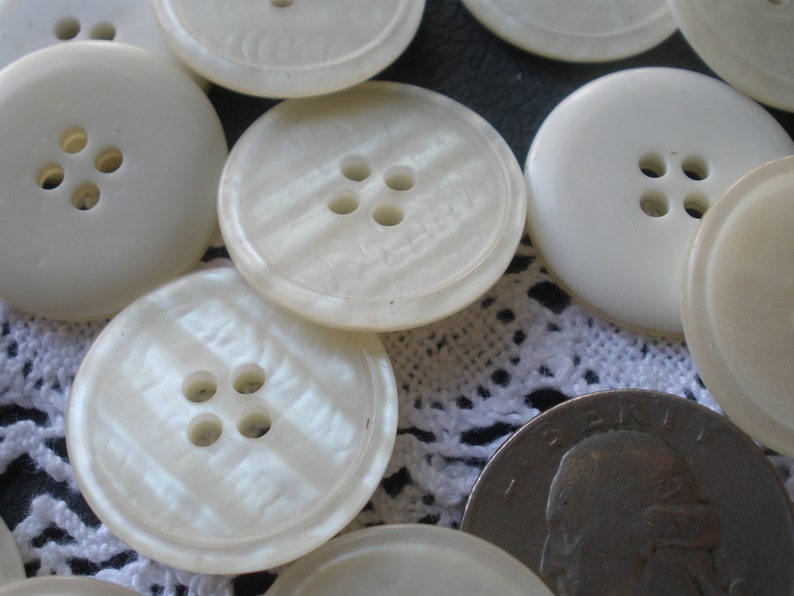 23MM Pearlized Plastic Buttons 38L Ivory Pearlescent Faux MOP Look 4 ...