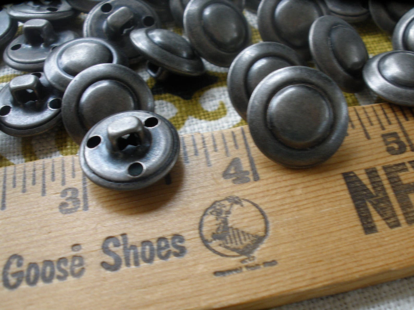 Hollow Ring Dome Shank Buttons 24L Dull Silver Dark Pewter (5/8