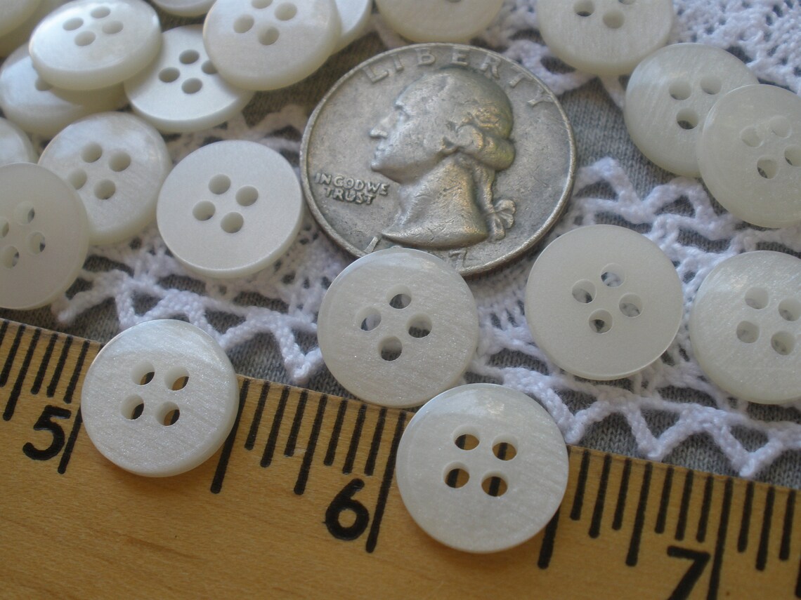 Pearlized Plastic Classic Shirt Buttons 36 Size 20L (1/2" 13MM) Frost 4 ...