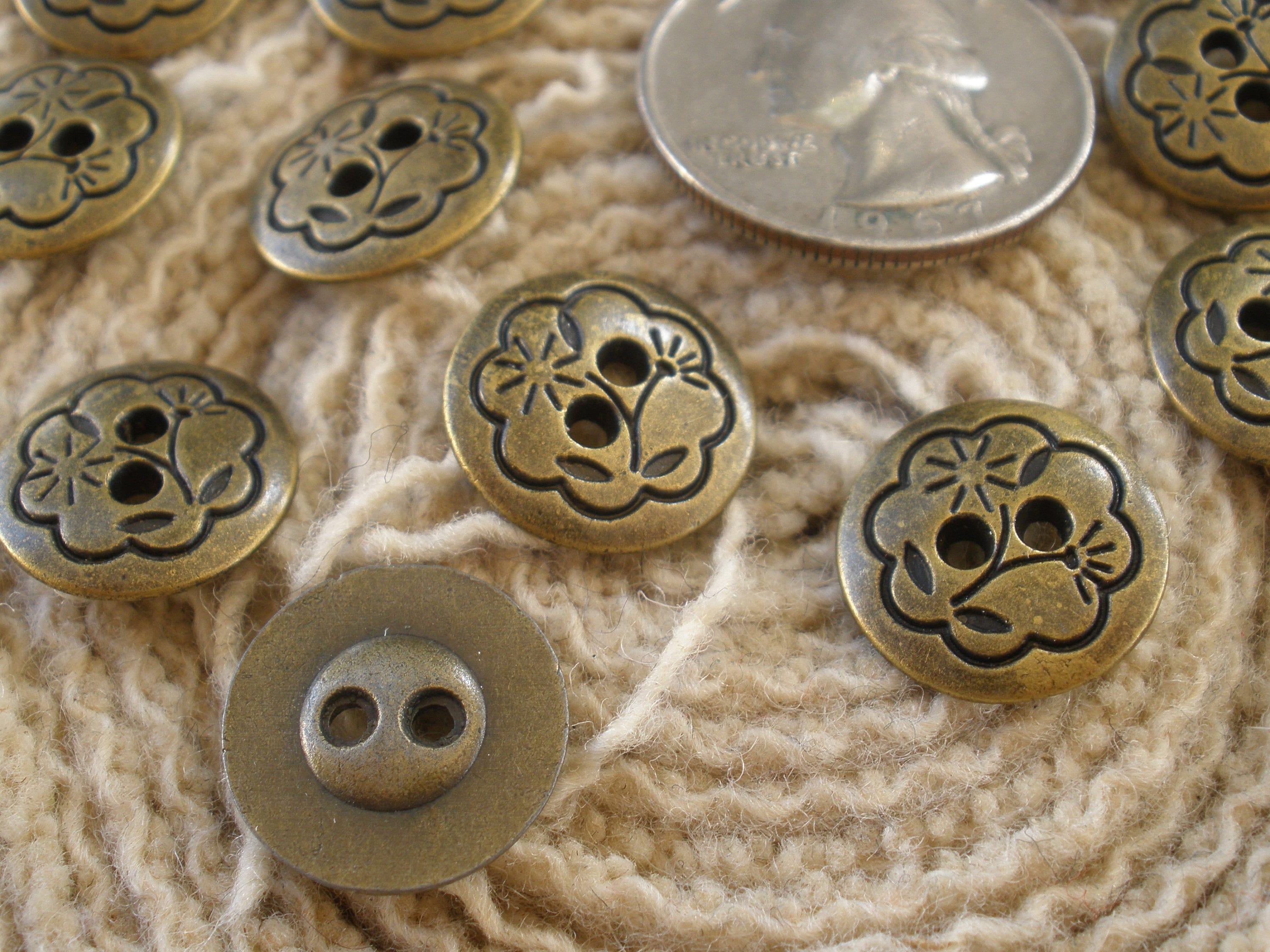 Stamped Flower Scene Buttons Bronze tone Metal sew on 15MM 23L | Etsy