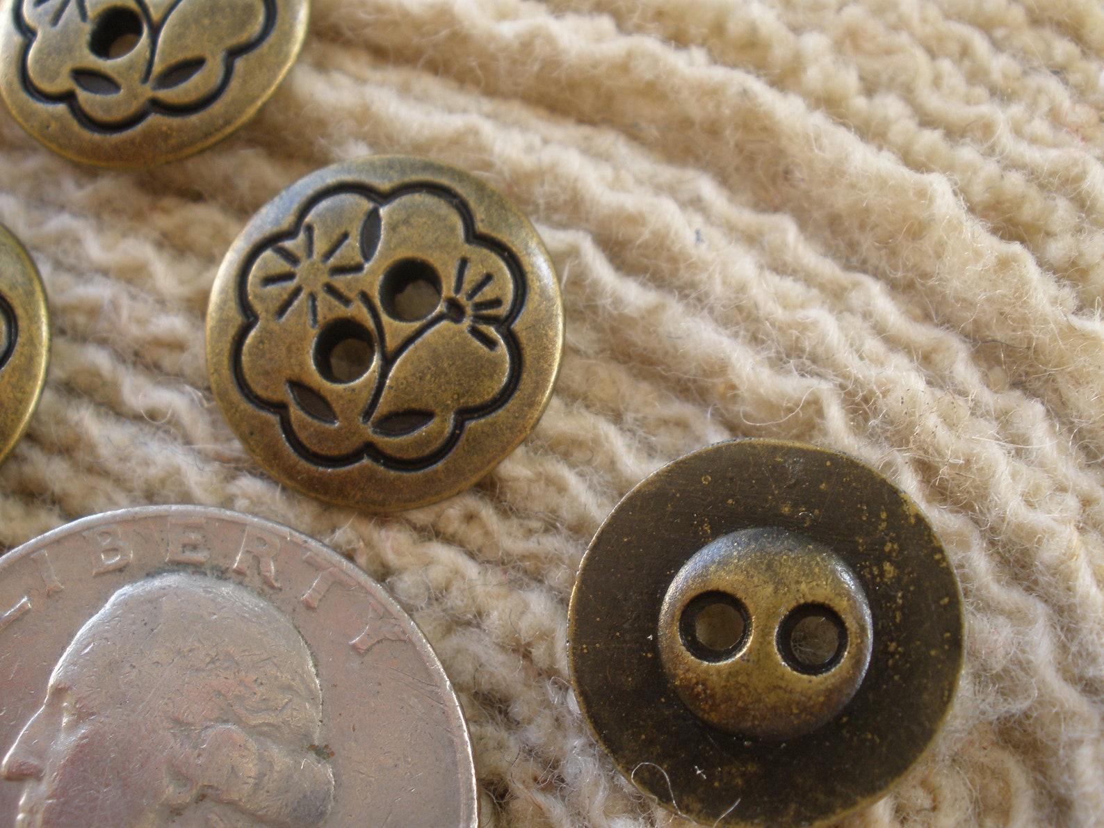 Stamped Flower Scene Buttons Bronze Tone Metal Sew on 15MM 23L Figural ...