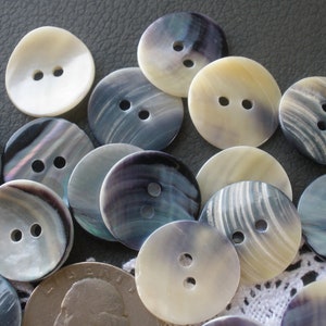 17MM Blue Mussel Shell Buttons 28L 11/16" MOP Pearl 2 Hole Sew on 13 ...