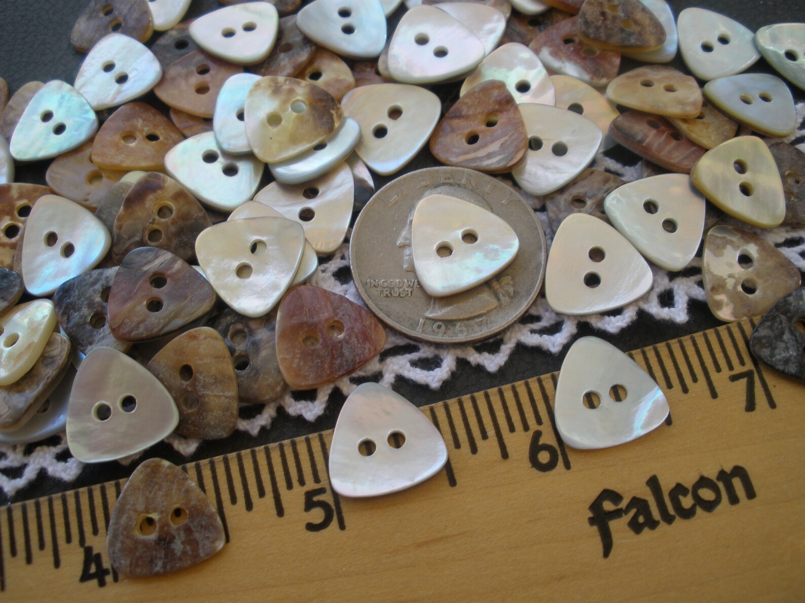 Triangle MOP Shell Buttons Natural 11mm by 13mm 20L 1/2 - Etsy