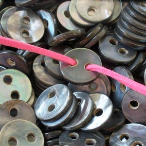 Large Holes Flat Thick Gray Smoke MOP Pearl Buttons 14mm 9/16" 22L Real ...