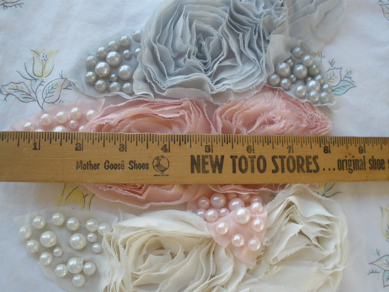 Bridal Bling Ivory Flower Applique Pink or Gray Pearls Embellishment ...