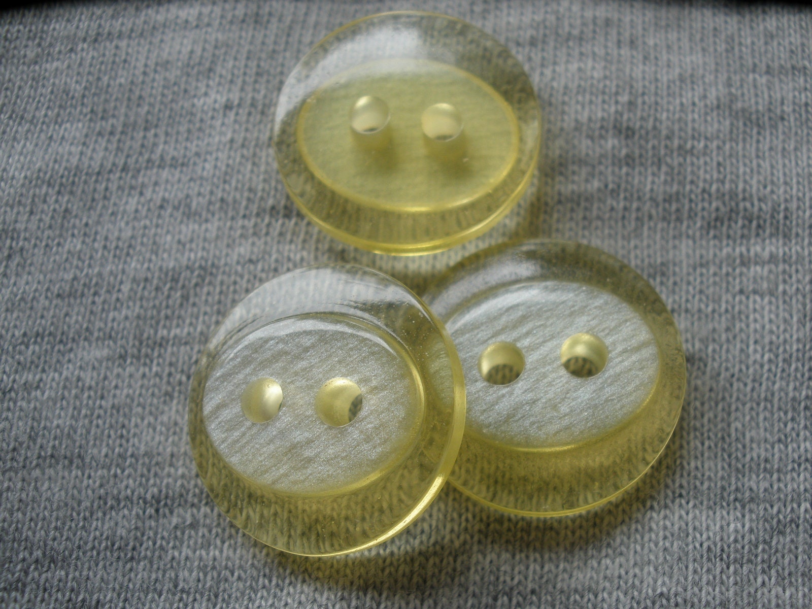 14MM Cool Yellow Clear Vintage Buttons Oval pearlized center 2 | Etsy