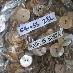 5 Gross Champagne Lustre Real Wavy Shell Buttons 11/16 28L MOP Natural ...