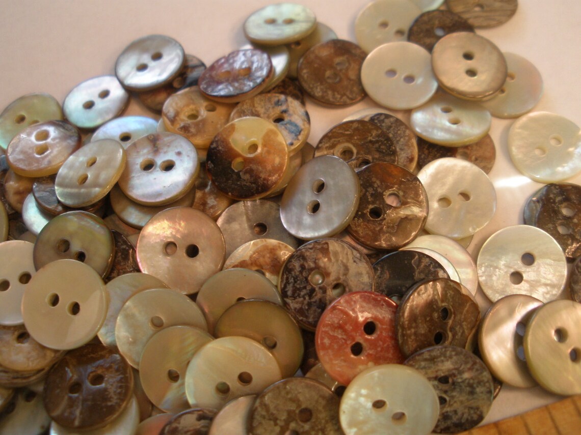 Bulk MOP Shell Buttons 11MM 18L 7/16 Pearly White Agoya - Etsy