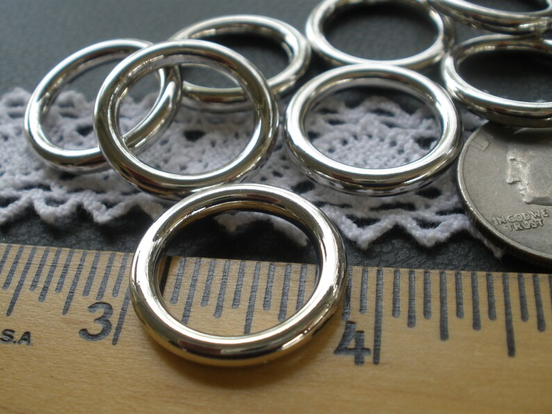 16mm ID / 22mm OD Silver Color Plastic O-rings Round 5/8" Opening 12 ...