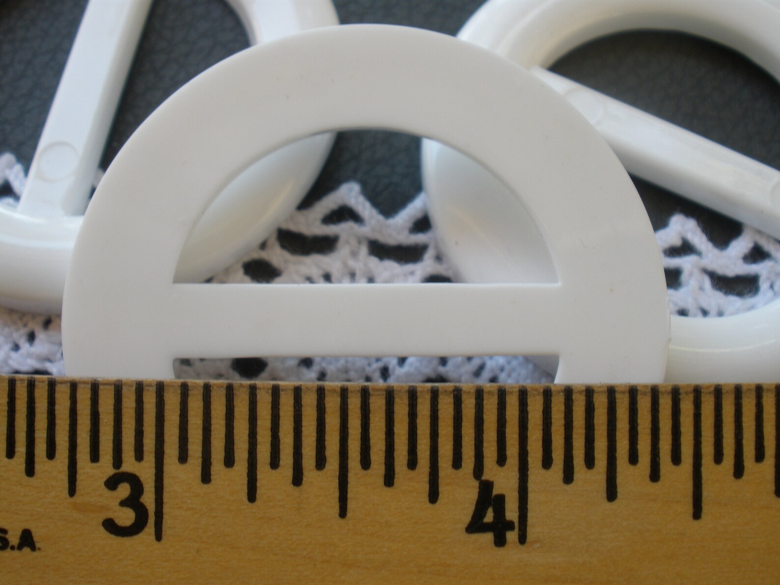 Basic Small White Round Plastic Buckle Scarf Slide 30MM ID 45MM OD 3 ...