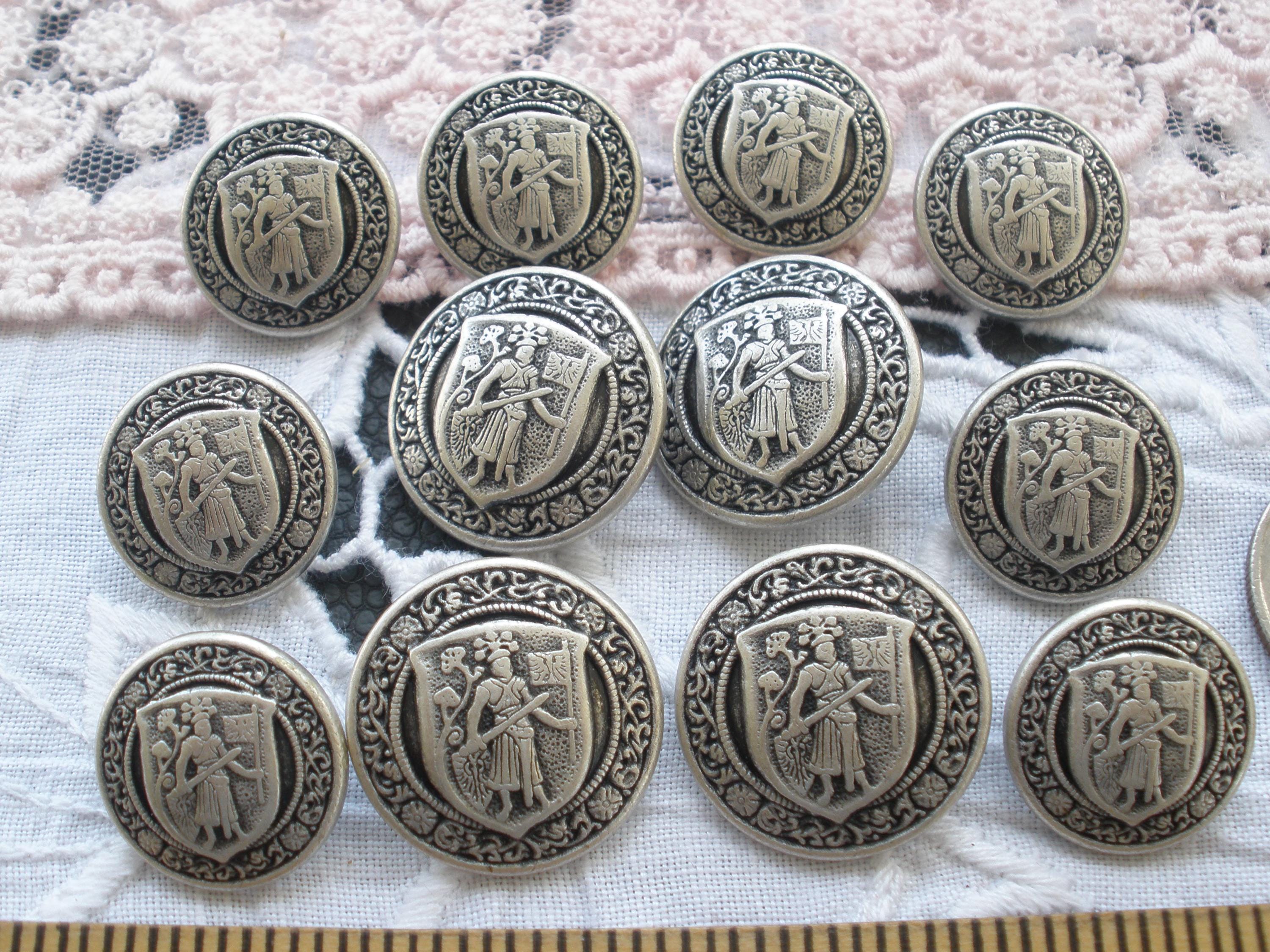 Medieval Knight Crest Antique Silver Tone Cast Metal Shank Blazer ...