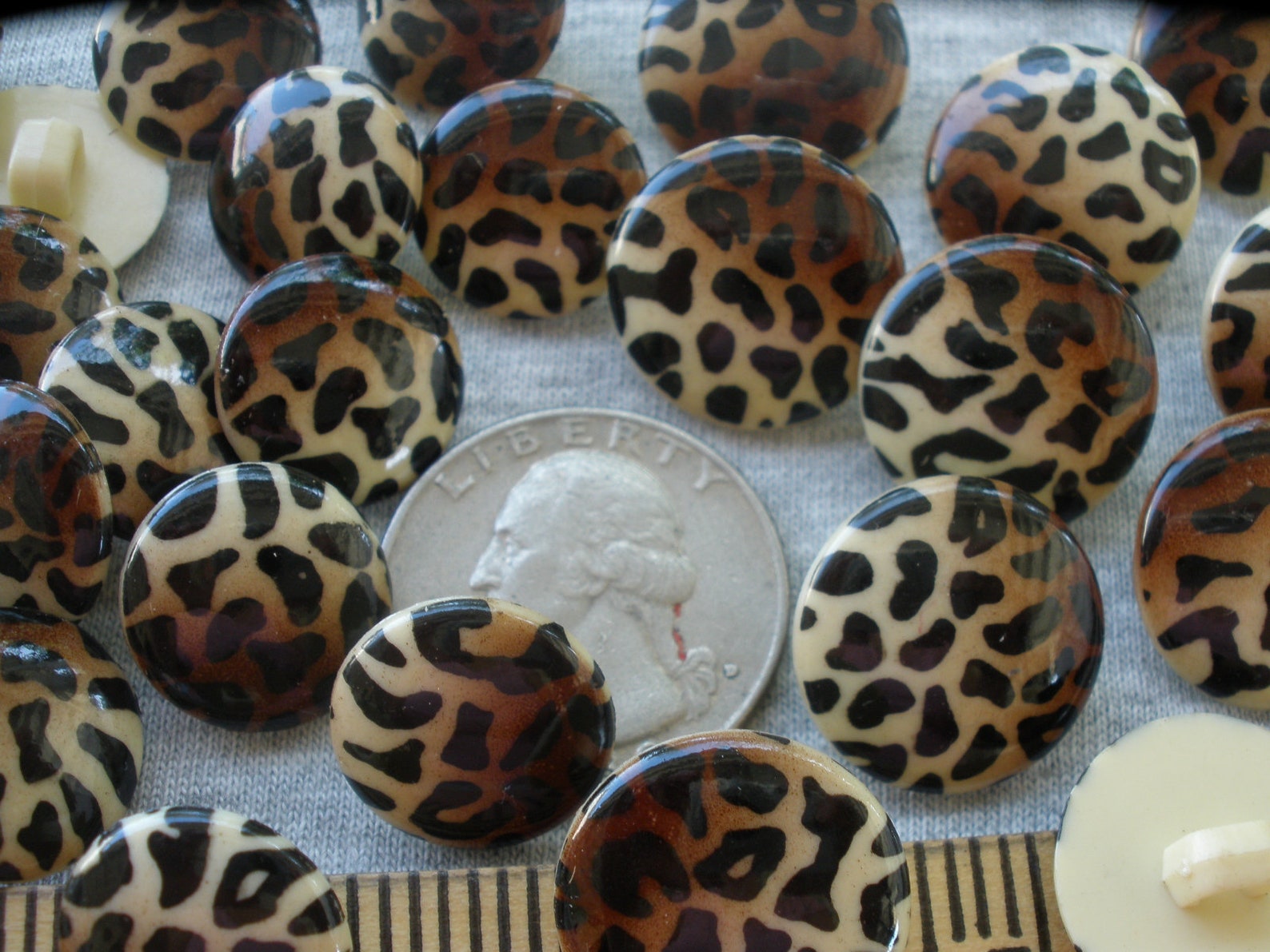 Cheetah Pattern Shank Buttons 24L 28L 5/8 15MM | Etsy