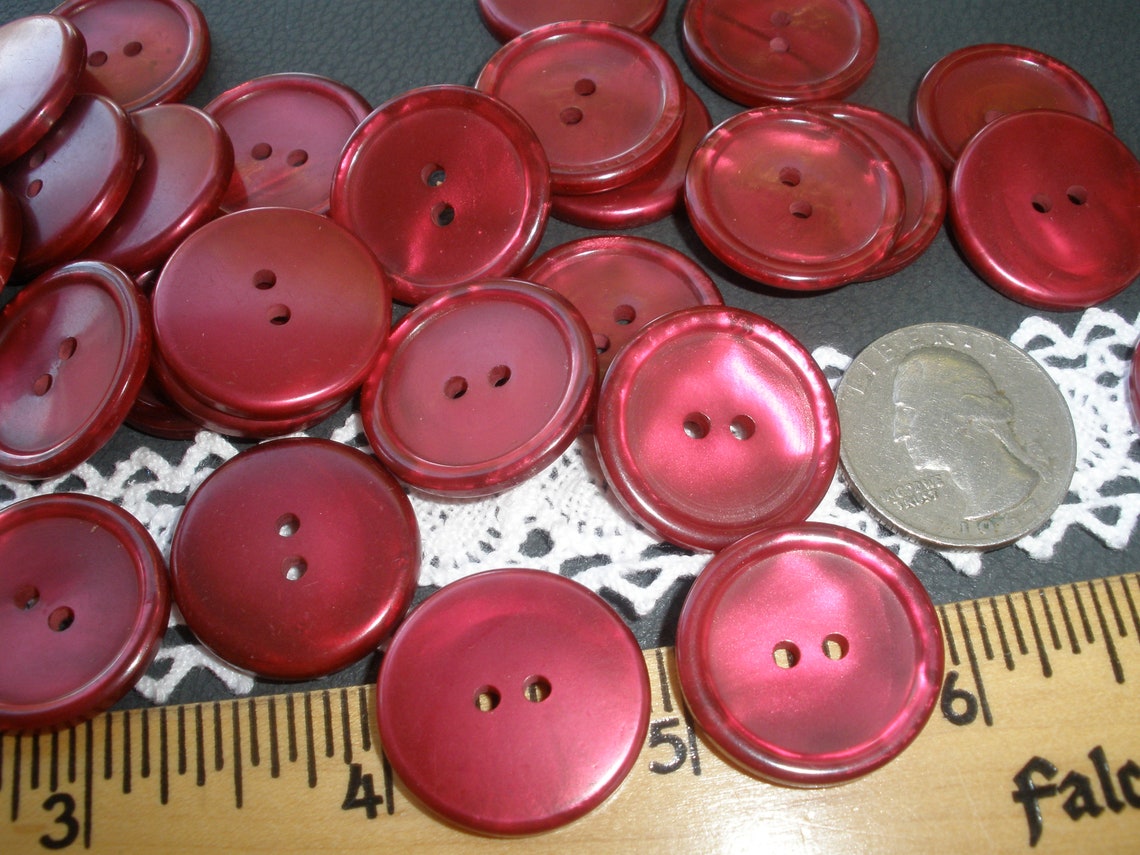 Shiny Red Buttons 18 Plastic 7/8 23MM 36L 2 Hole Sew-on - Etsy