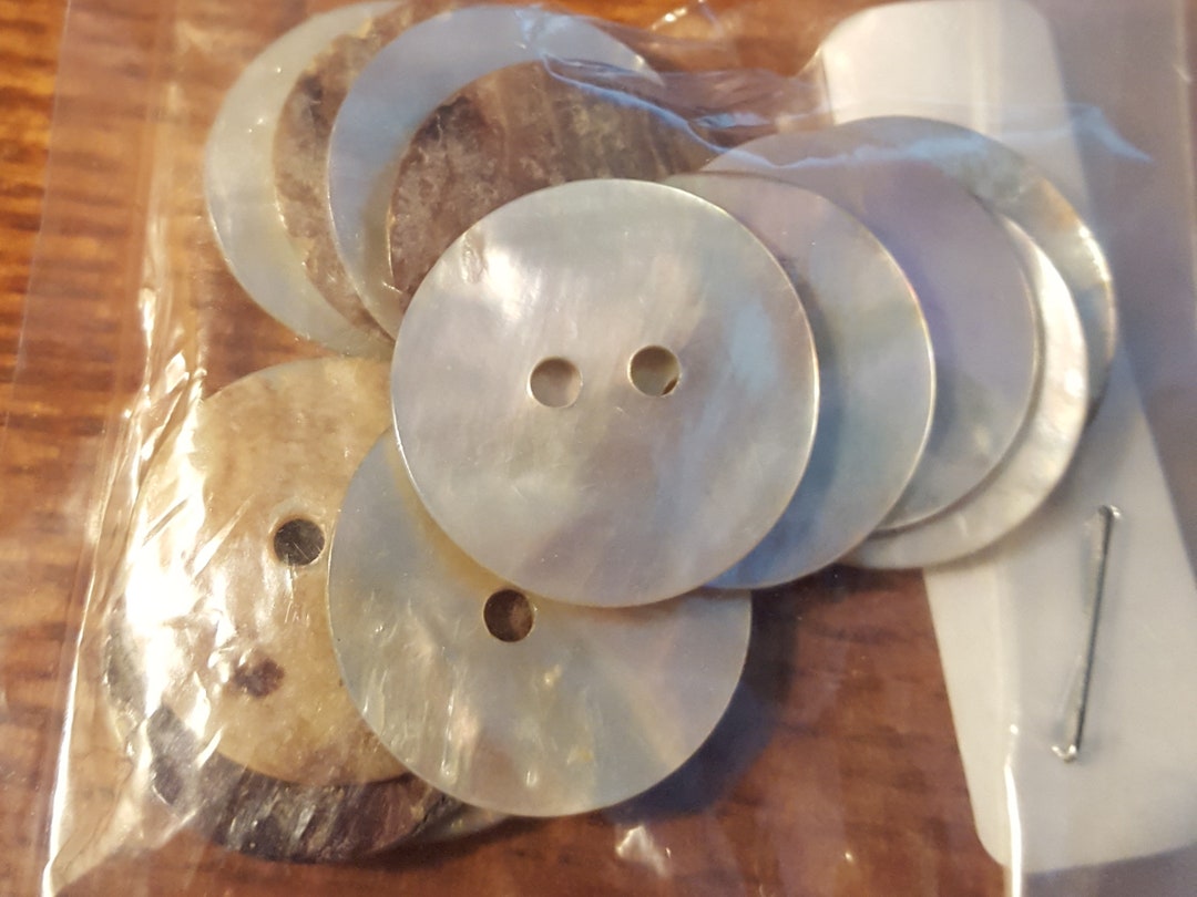 Pearly Real Shell Buttons MOP Natural 20mm 13/16" Buttons Size 32L 2 ...