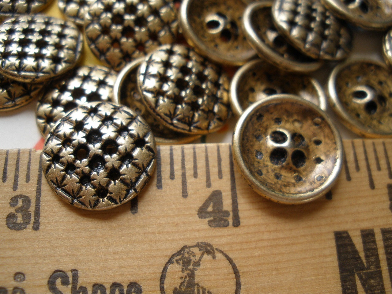 Steampunk Cool Buttons 24L Pierced Metal Brass/gold Starburst Size (5/8 ...