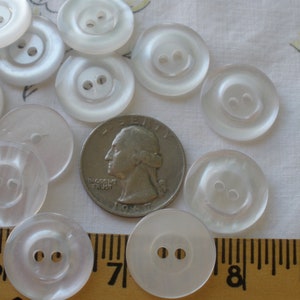 Cool Vintage Pearlized Plastic White Buttons 3/4" (30L 19MM) 24 Each ...