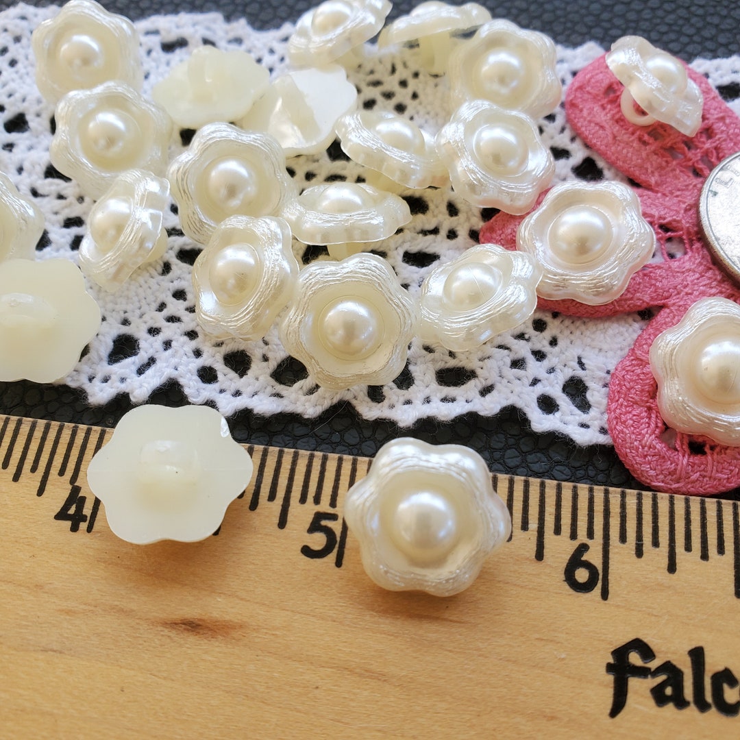 Pearly Carved Flower Shank Buttons 24L 5/8" 15MM Plastic 24 Pieces ...